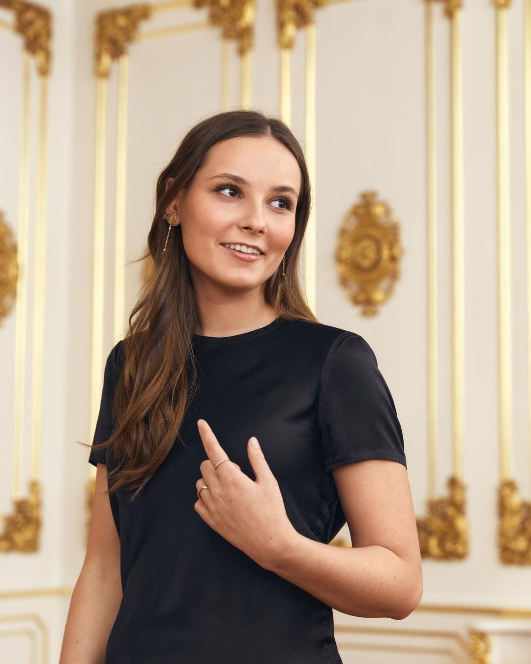 挪威公主17歲駕駛戰鬥機超英勇 外貌媲美凱特王妃成熱話 | 女生故事 | SundayMore