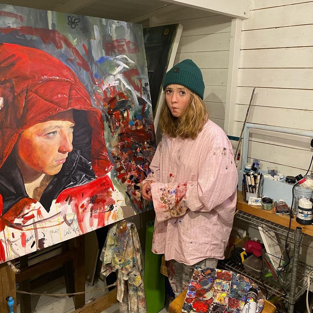 15歲英國天才美少女疫情間發掘畫畫天賦 一幅超傳神人像畫賺逾20萬！ | 女生故事 | SundayMore