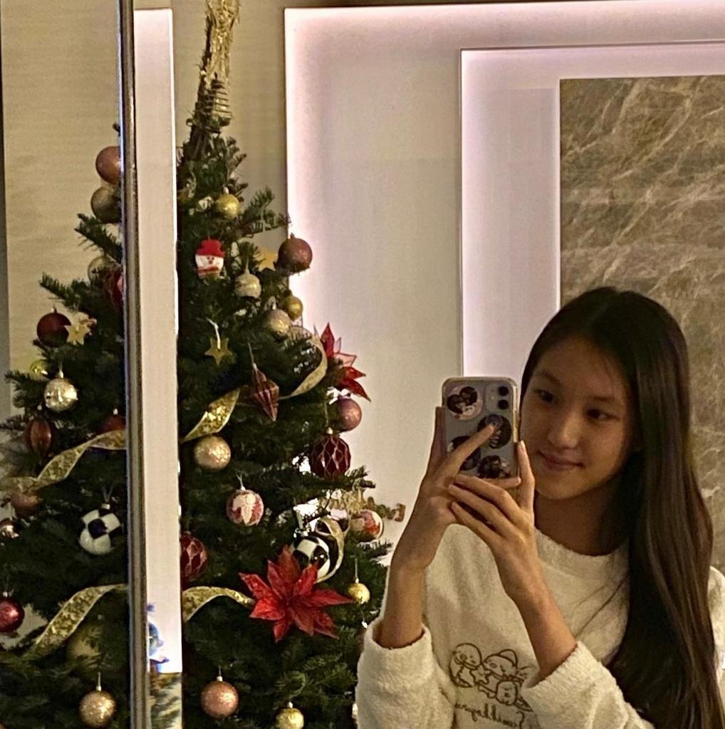 林文龍郭可盈愛女13歲生日 撞正偶像開騷超興奮 自爆有意入行拍戲或唱歌 | 娛樂資訊 | SundayMore